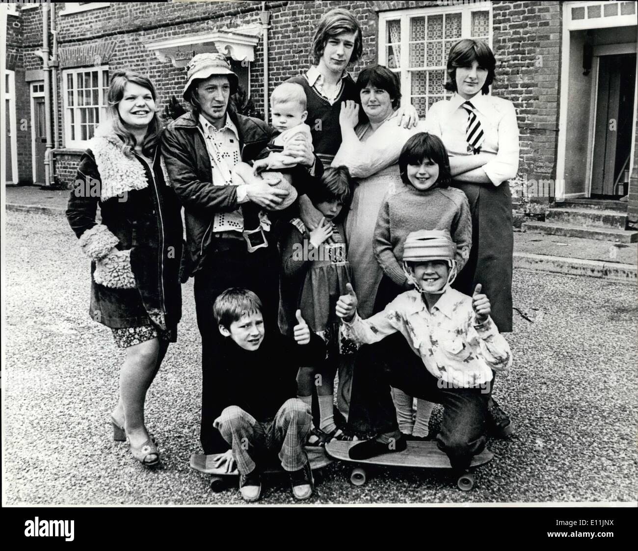 May 05, 1978 - Granny Marries a 17 Years Old. 39 year old Eileen Alford ...