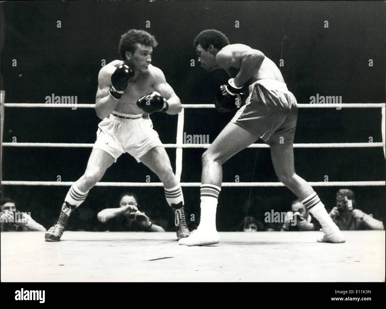Historical boxers hi-res stock photography and images - Alamy