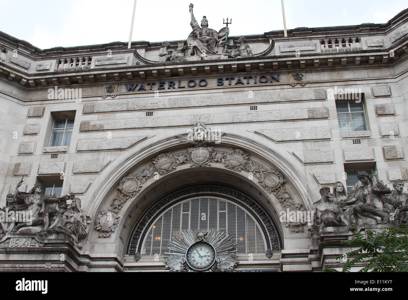 Waterloo Station facade Stock Photo - Alamy