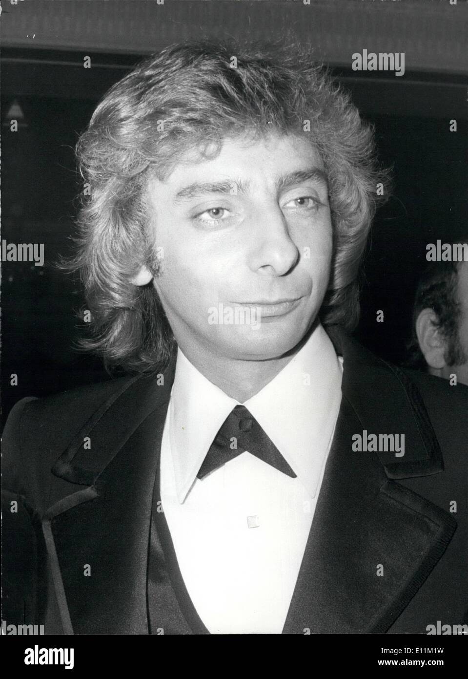 Barry manilow hi-res stock photography and images - Alamy