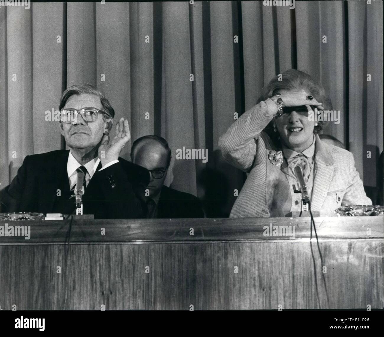 Helmut schmidt and margaret thatcher hi-res stock photography and ...