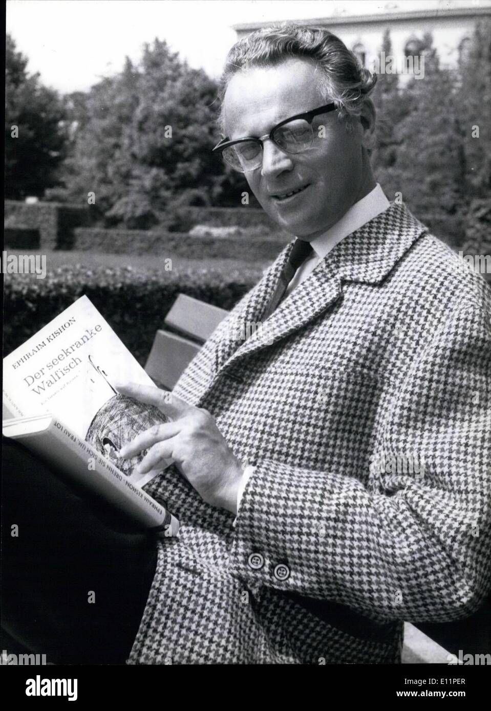 Ephraim Kishon Stock Photos & Ephraim Kishon Stock Images - Alamy