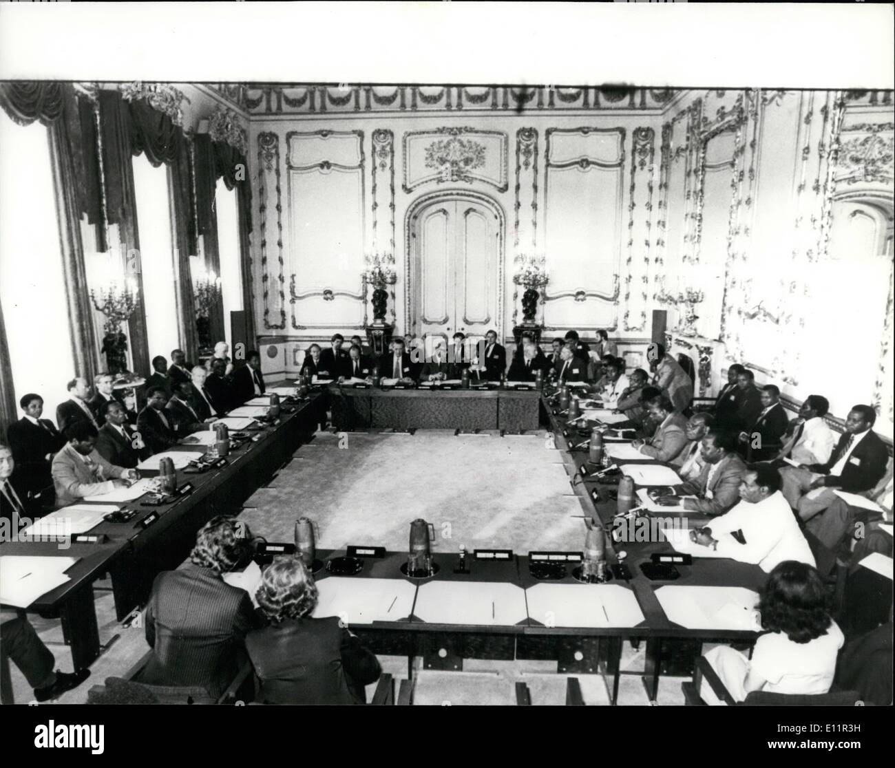Conference at lancaster house in london hi-res stock photography and ...