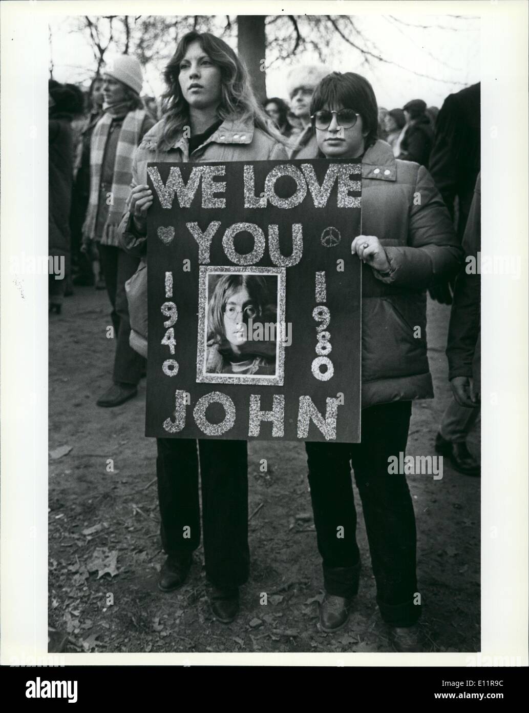 John lennon 1980 hi-res stock photography and images - Alamy