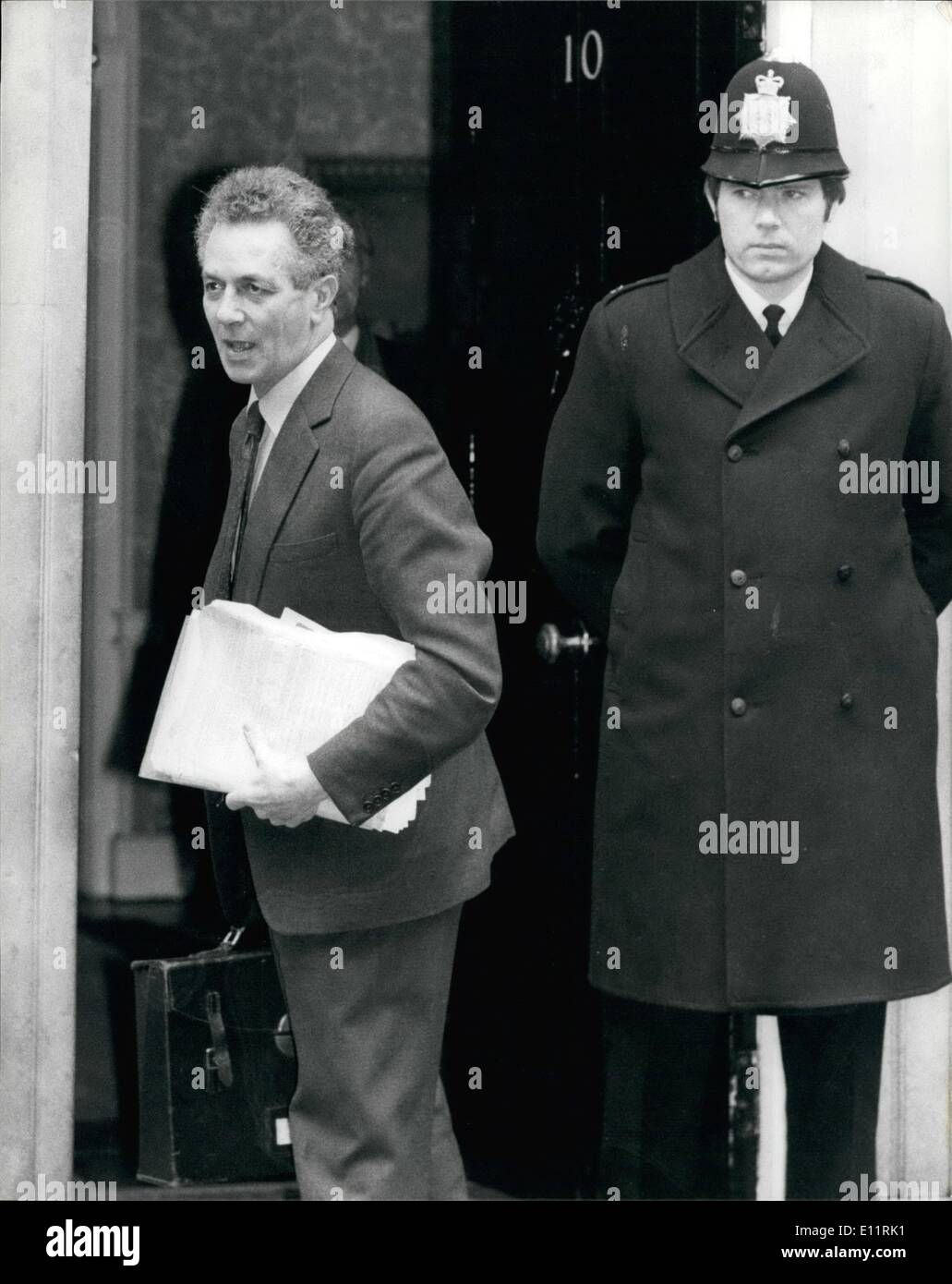 Jan. 01, 1980 - Sir Keith Joseph arrives at No 10 for talks . Photo ...