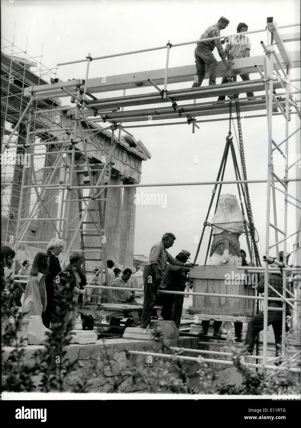 Oct. 10, 1979 - Moving a statue from the Akropolis for restauration and ...