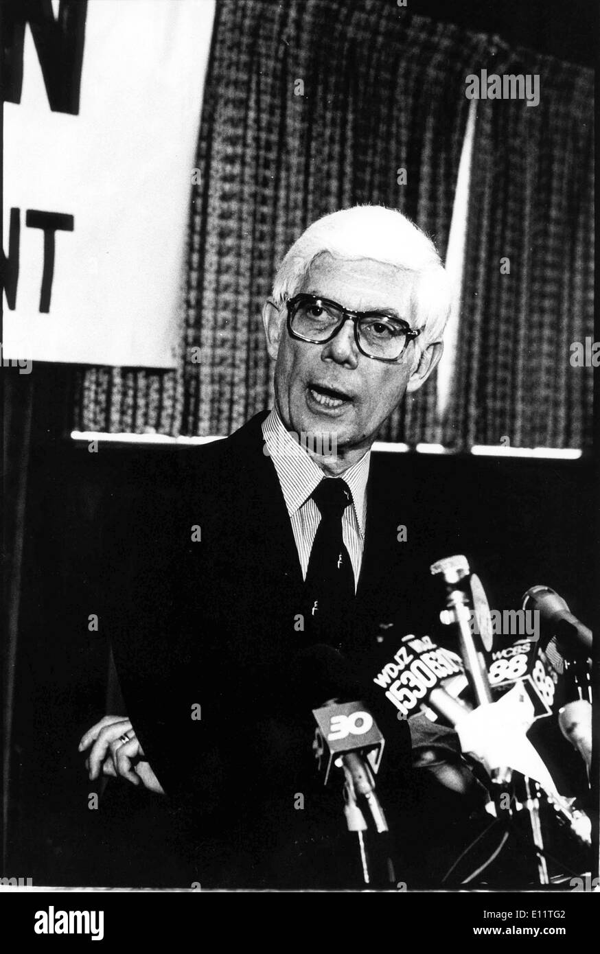 Candidate John B. Anderson speaks in New York Stock Photo - Alamy