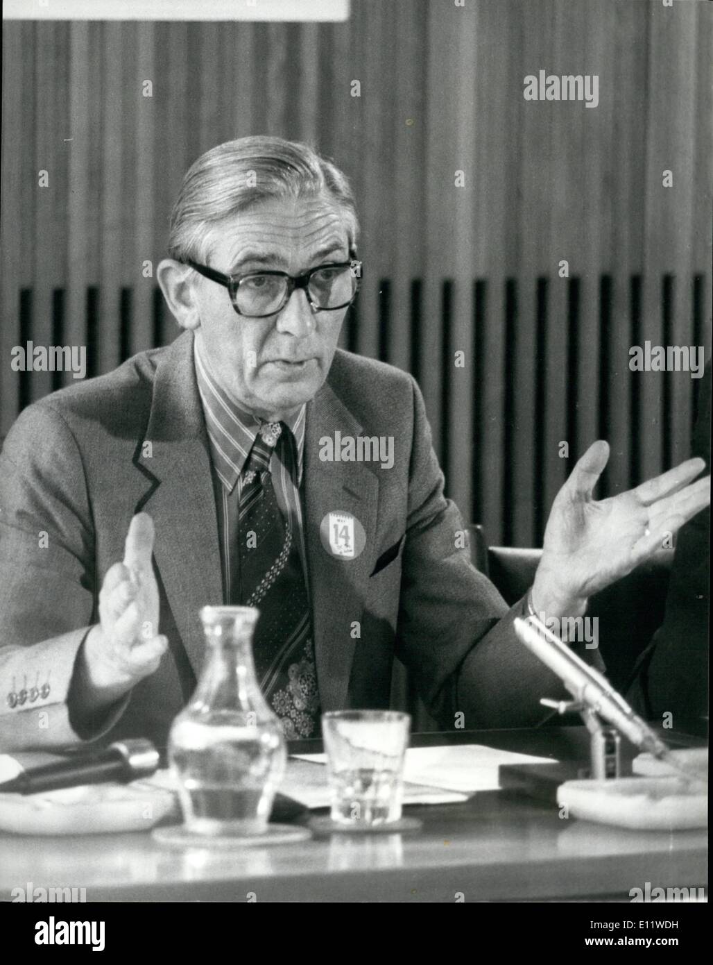 May 05, 1980 - Len Murray Holds Press Conference Photo Shows: General ...