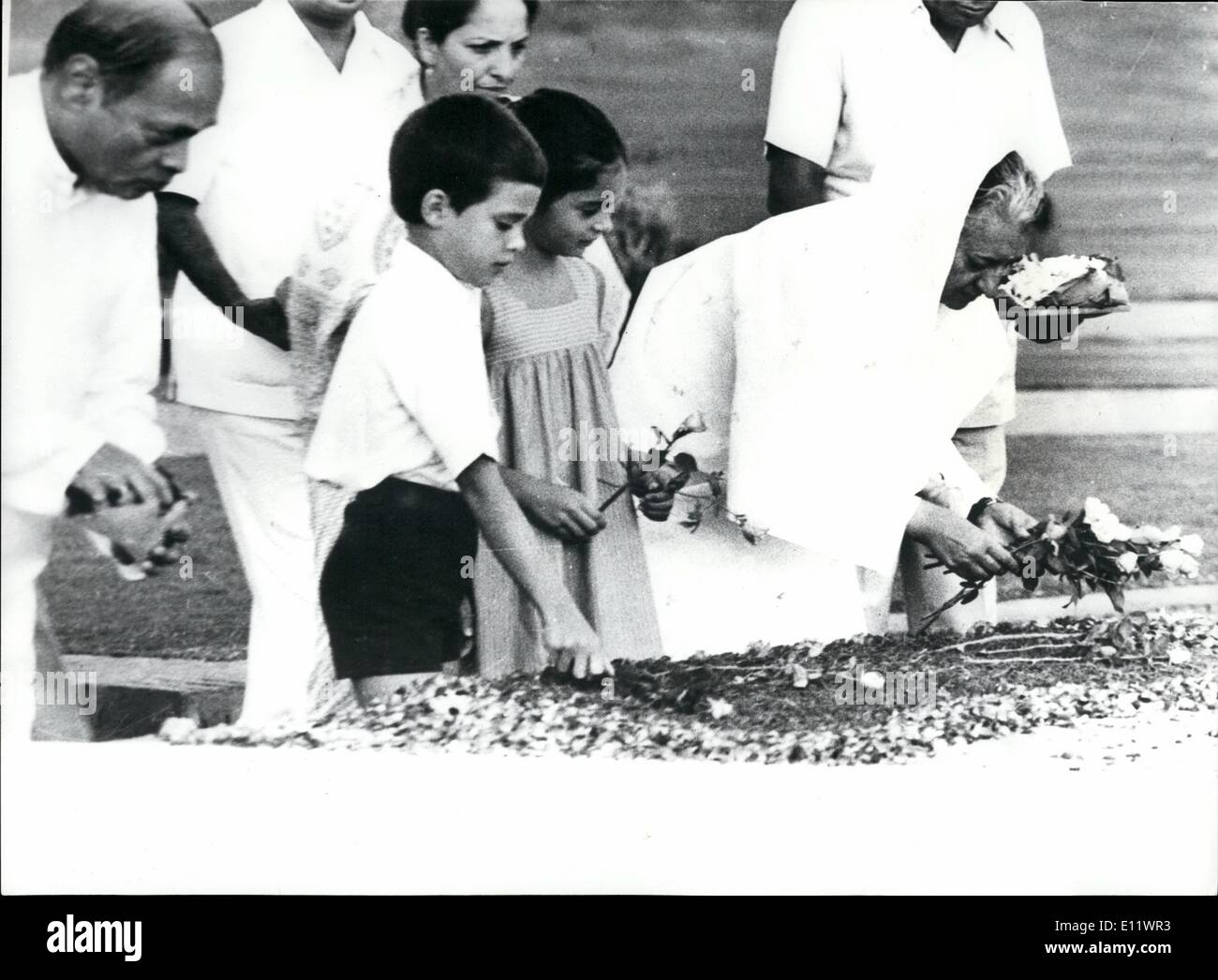 Jun. 06, 1980 - Mrs. Indira Gandhi pays homage to her father : Prime ...