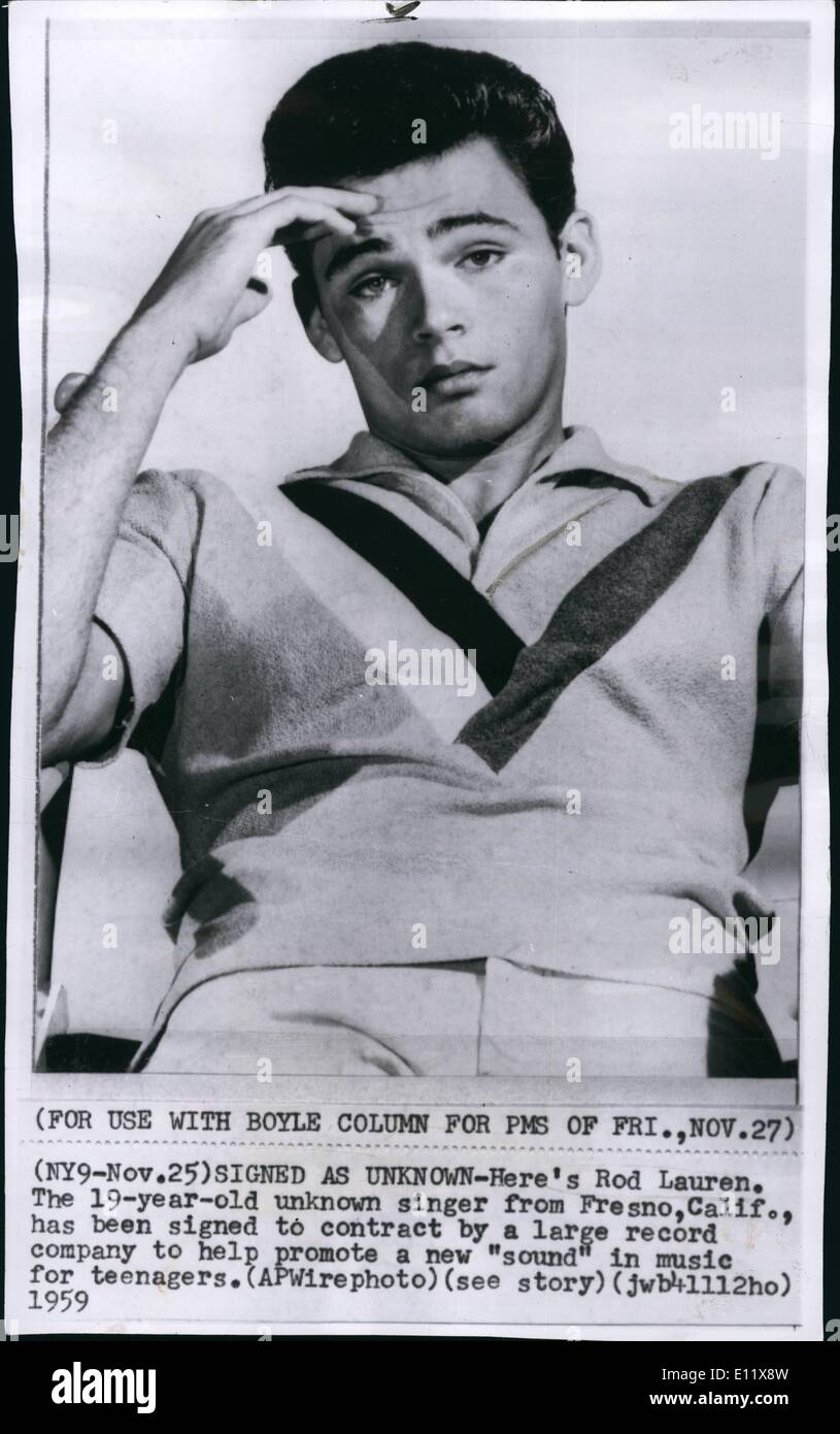 10 year contract hi-res stock photography and images - Alamy