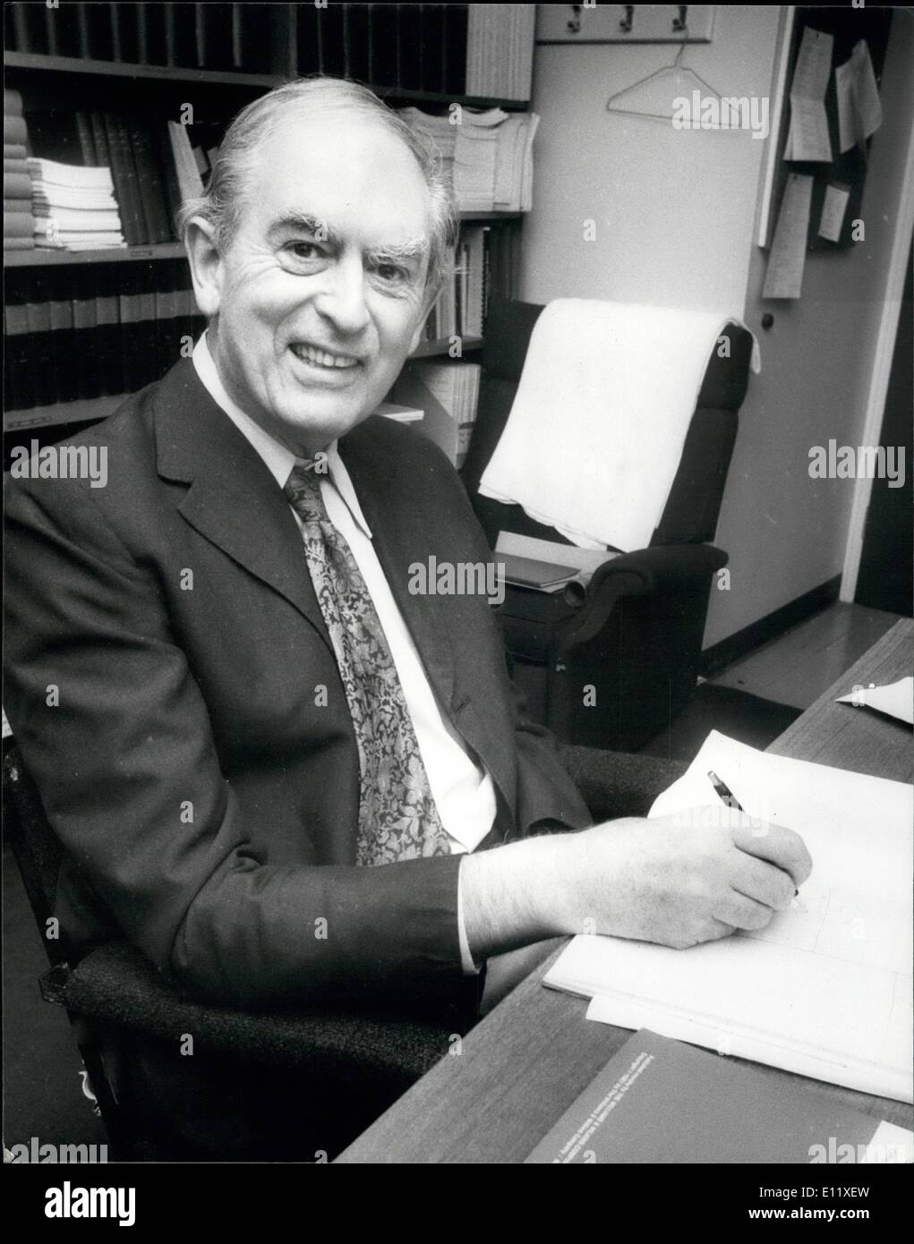 Harrow centre hi-res stock photography and images - Alamy