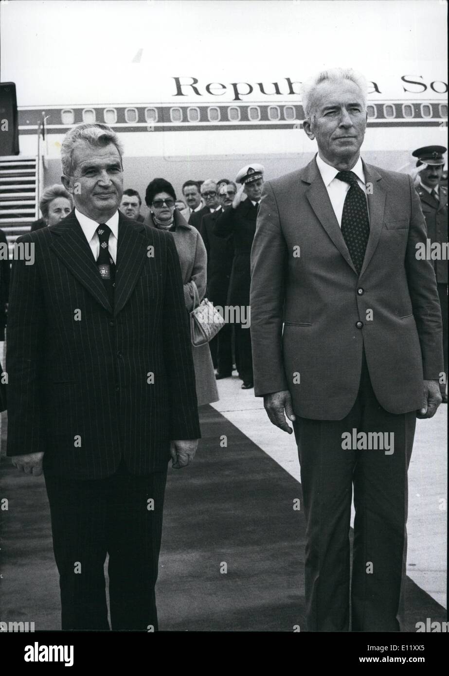 Romanian president ceausescu visits yugoslavia hi-res stock photography ...