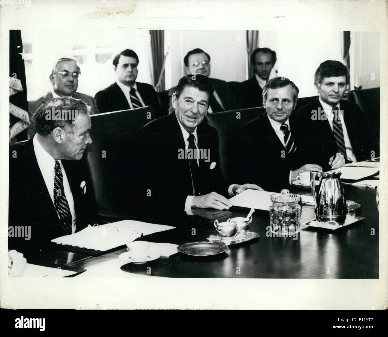 Reagan cabinet hi-res stock photography and images - Alamy