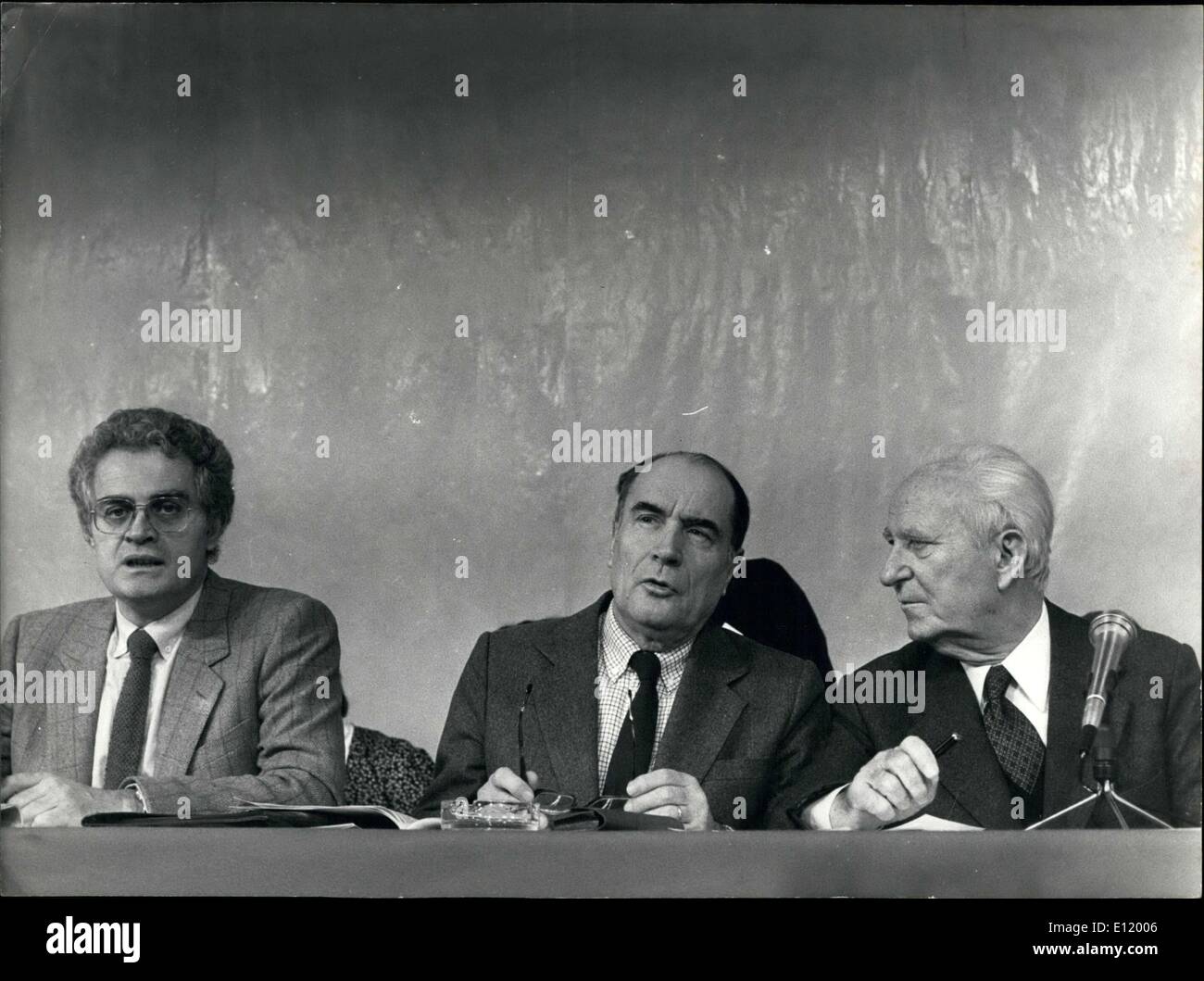 François mitterrand 1981 hi-res stock photography and images - Alamy