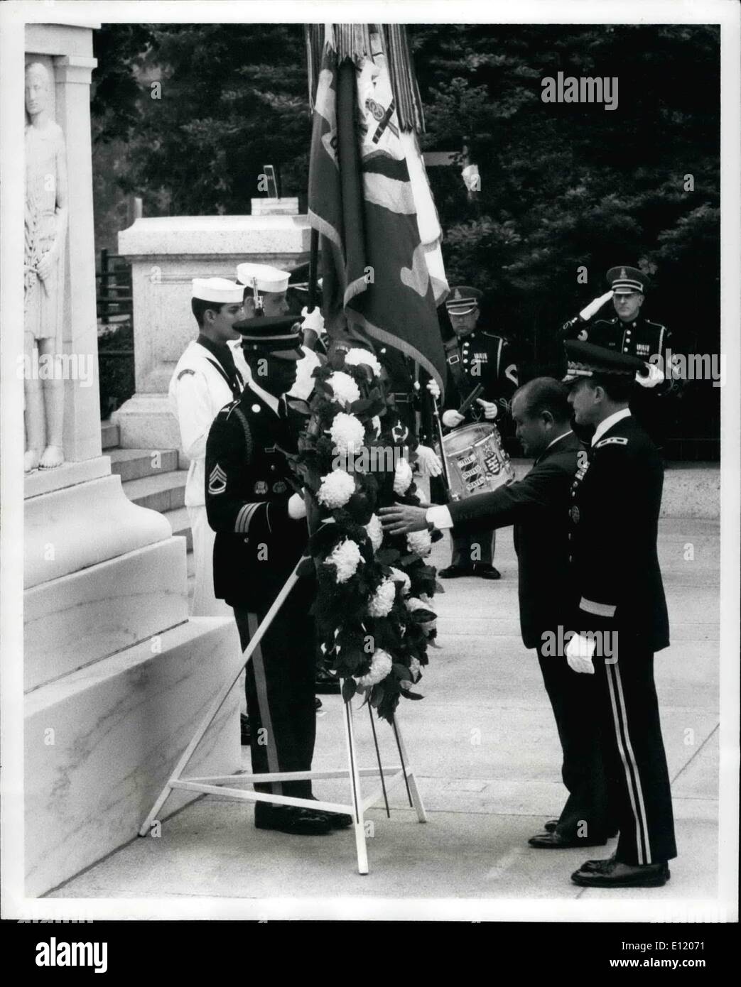May 05, 1981 - Prime Minister Suzuki Lays Wreath Arlington Cemetery, Va ...