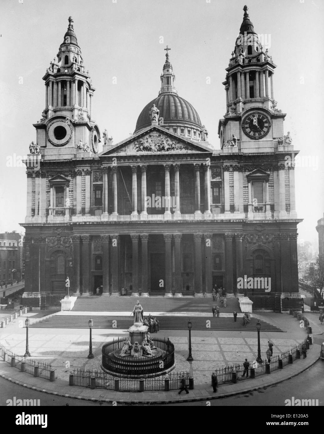 Jul 20, 1981 - London, England, United Kingdom - PRINCE CHARLES and ...