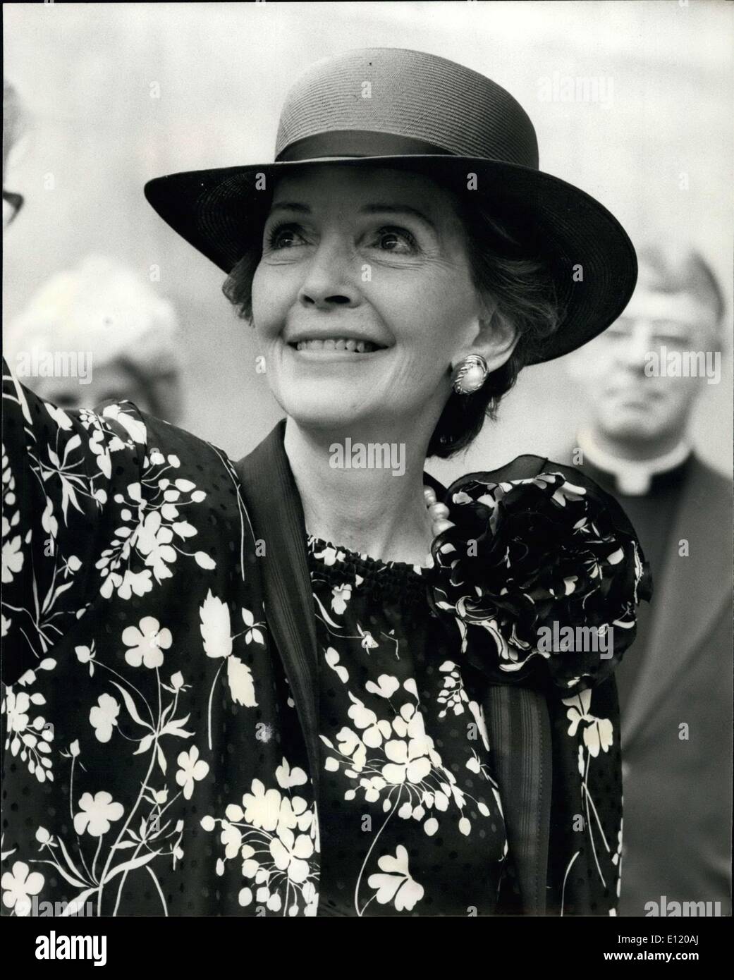 Paid visit to st pauls cathedral hi-res stock photography and images ...