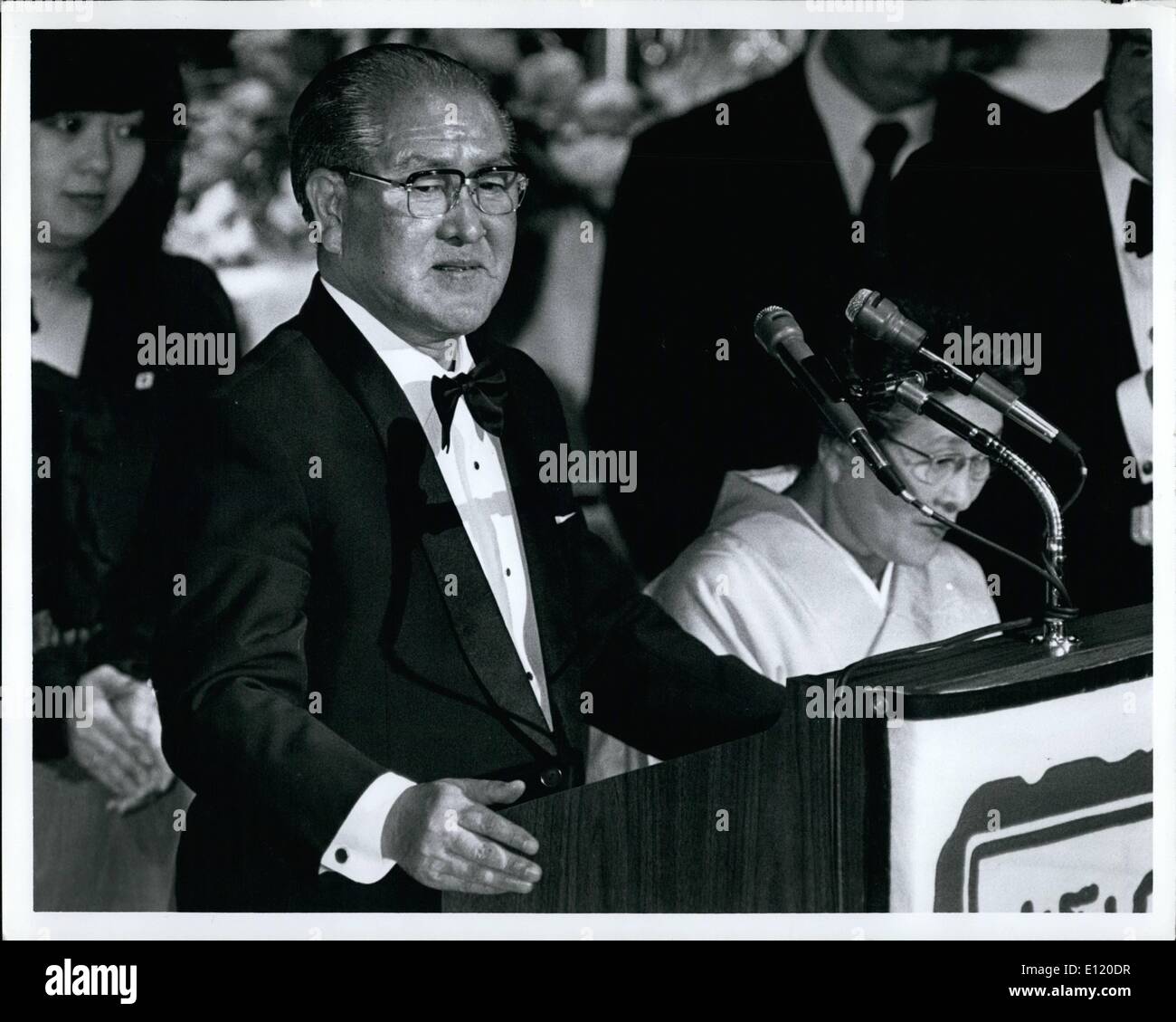 1981 prime minister zenko suzuki hi-res stock photography and images ...