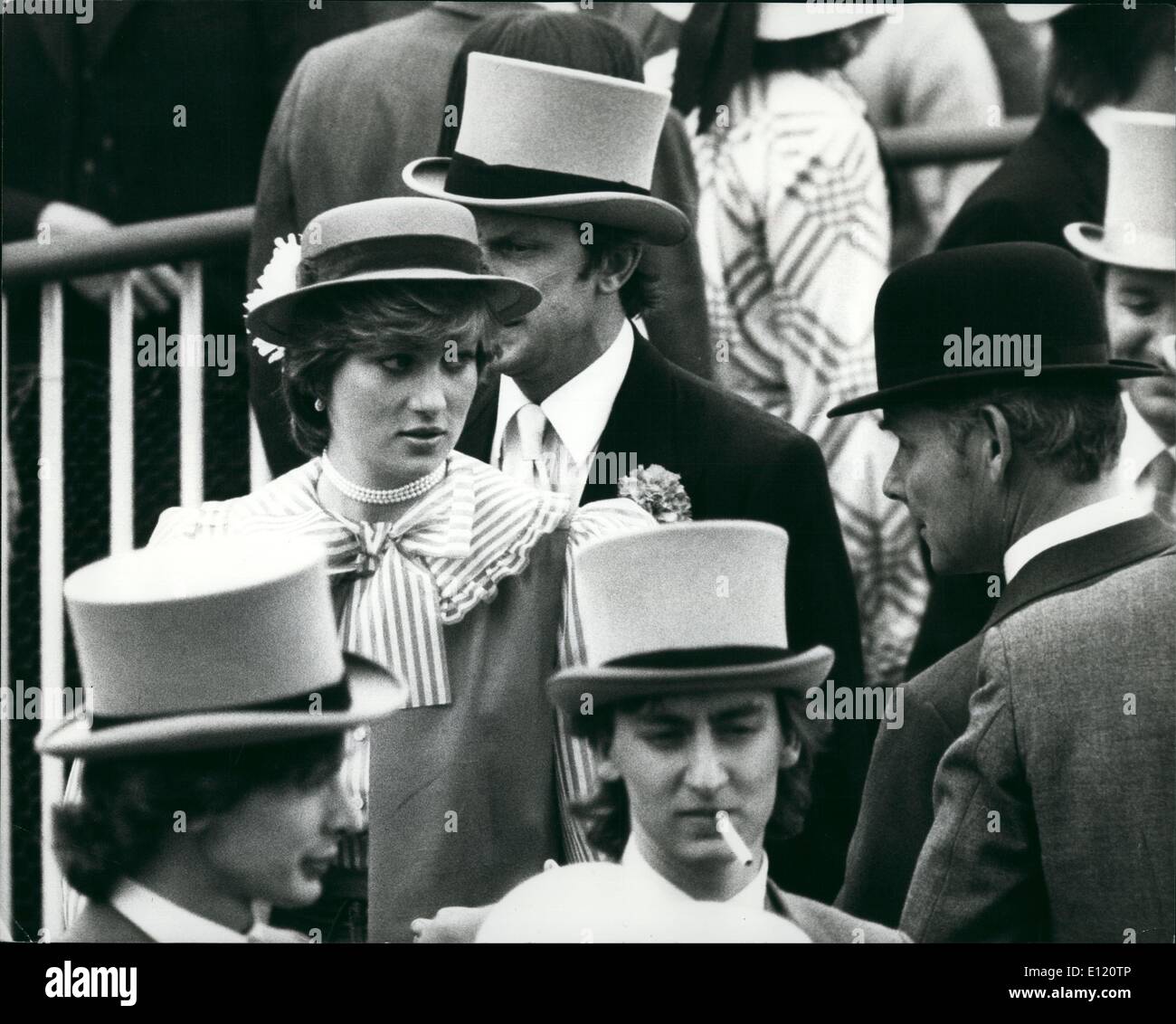 Gatekeper robin russell asked her hi-res stock photography and images ...