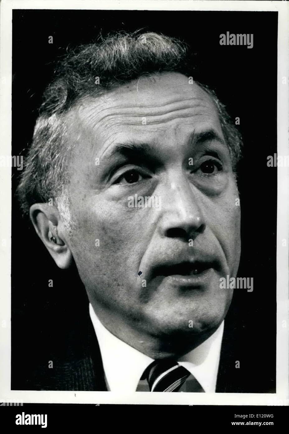Jun. 06, 1981 - Sen. Richard Schweiker testifies. Washington D.C ...
