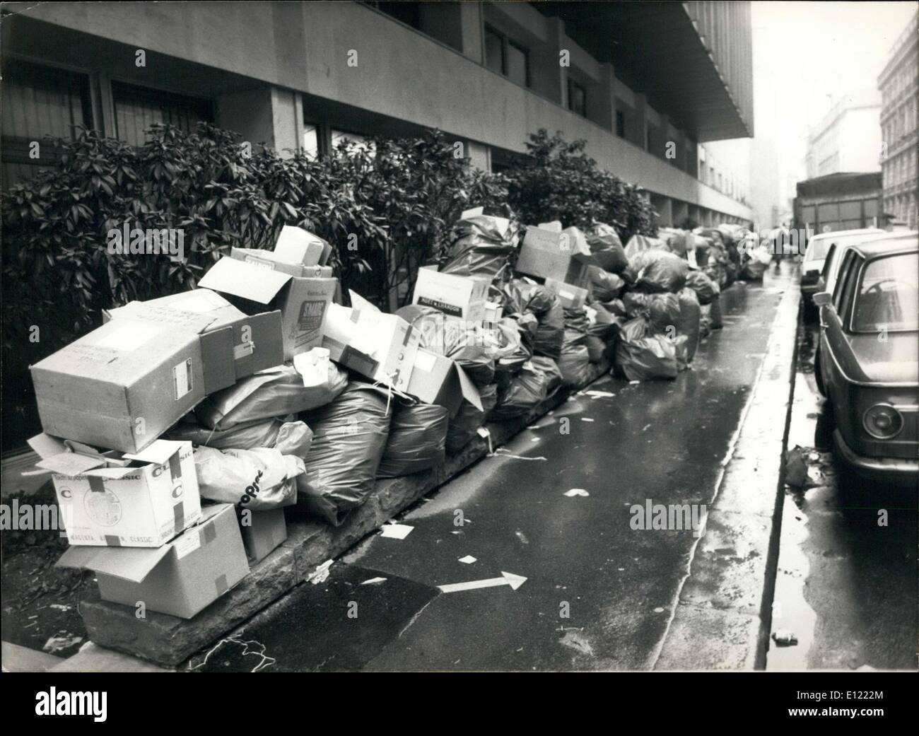 1982 paris hi-res stock photography and images - Alamy