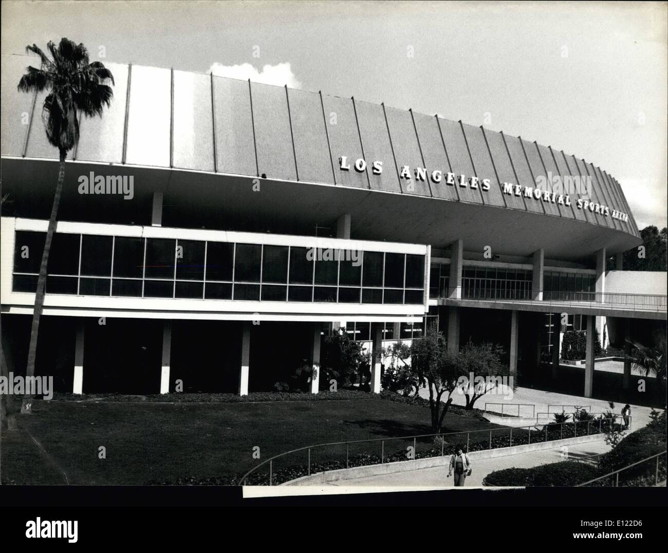 Situated in 1983 hi-res stock photography and images - Alamy