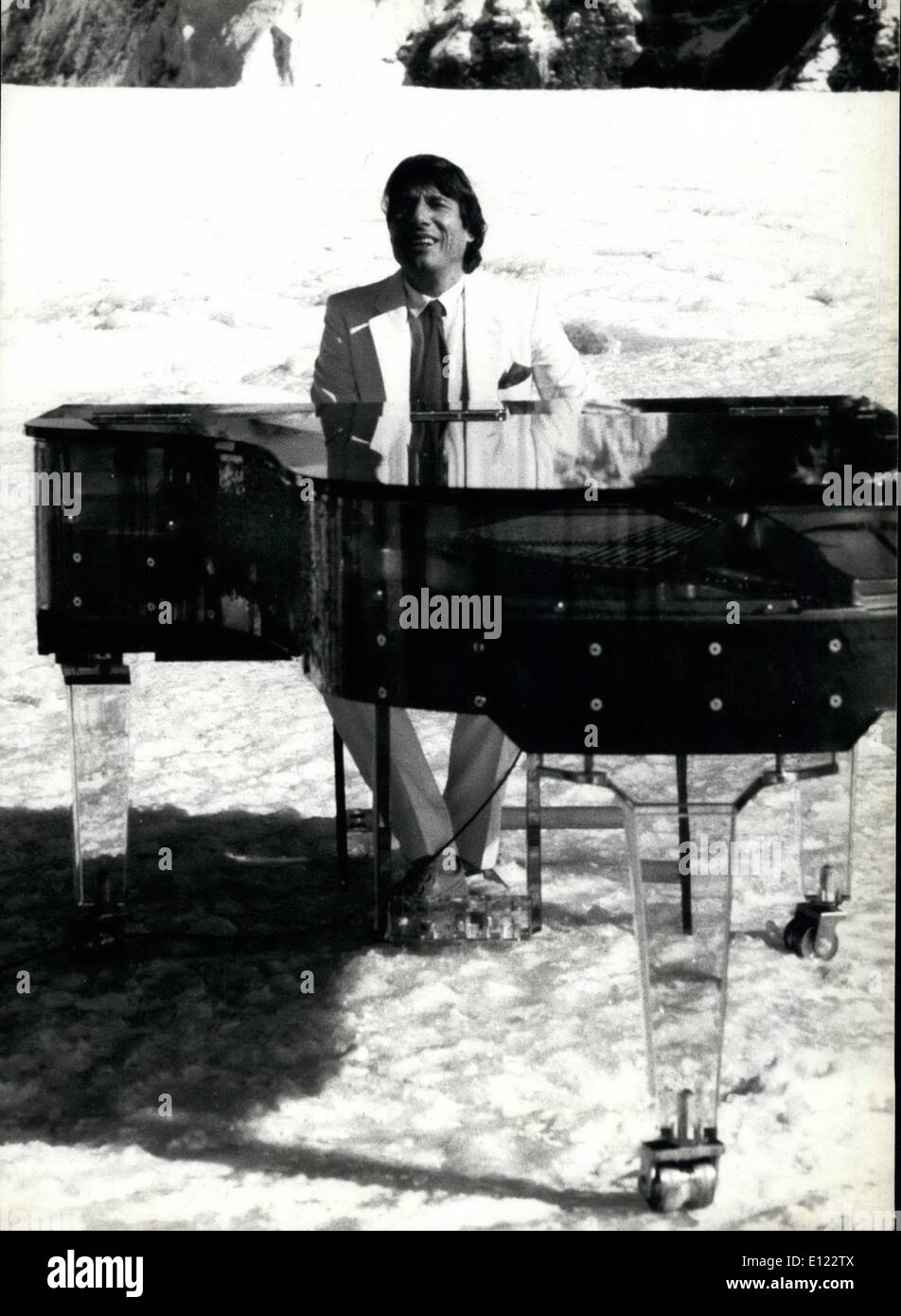 Famous austrian born singer hi-res stock photography and images - Alamy