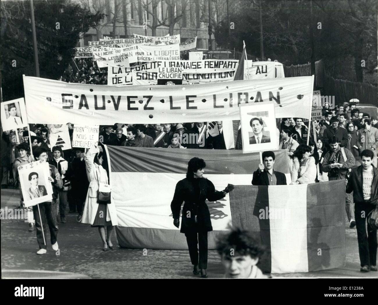 1984 carry portraits of bechir gemayel hi-res stock photography and ...