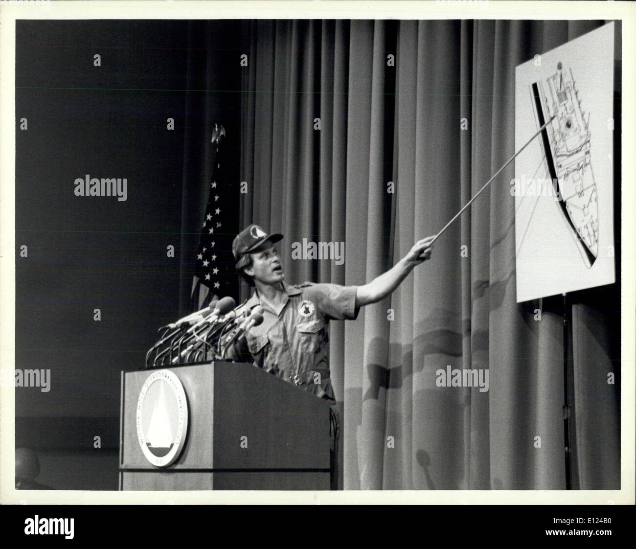 Robert ballard argo hi-res stock photography and images - Alamy