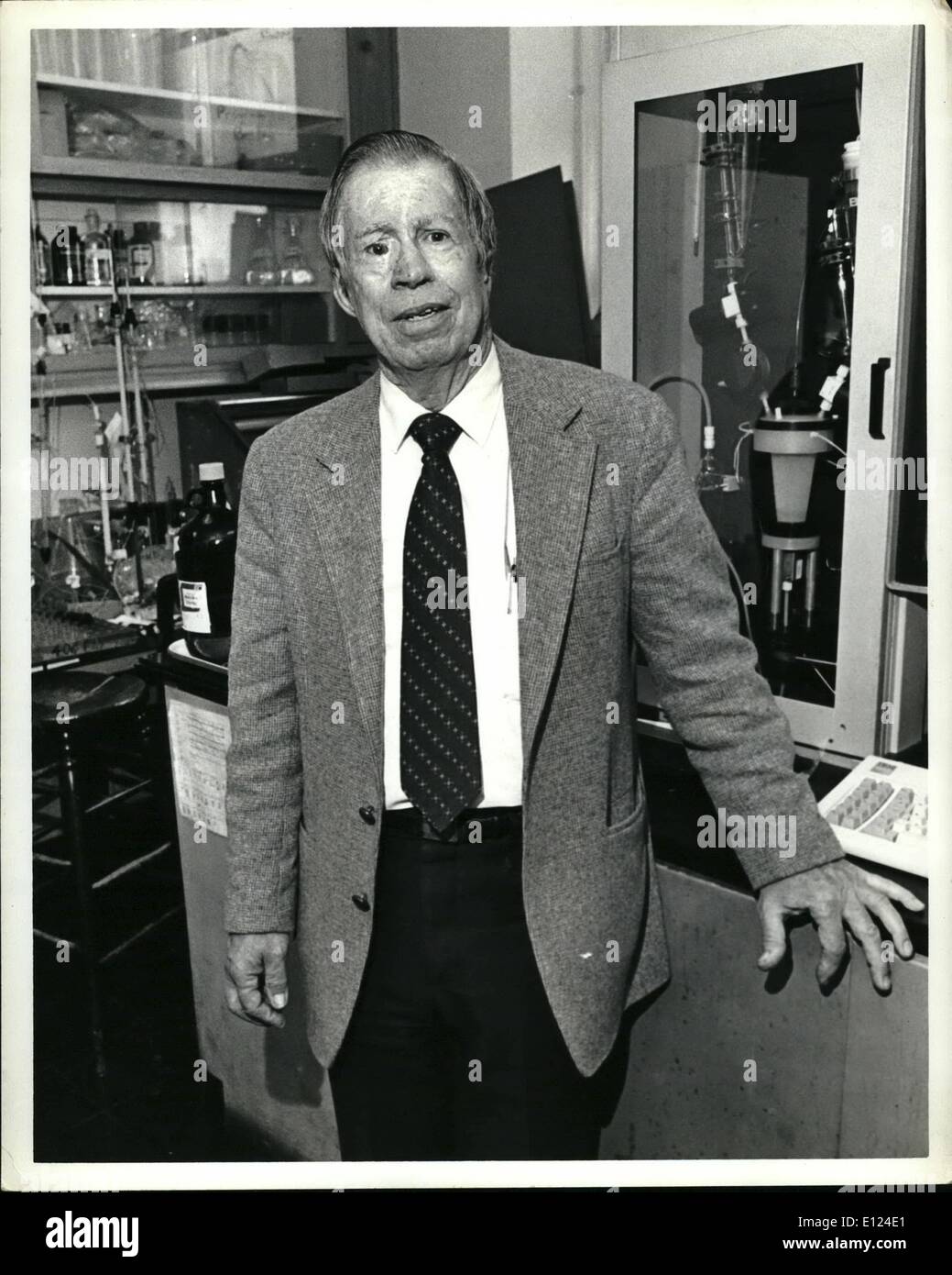 New york city 1984 nobel hi-res stock photography and images - Alamy