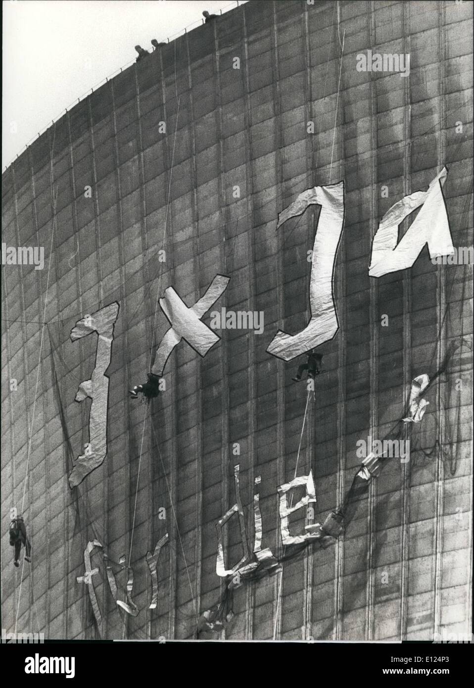 Sep. 09, 1990 - Successful action of Greenpeace: With an extraordinary ...