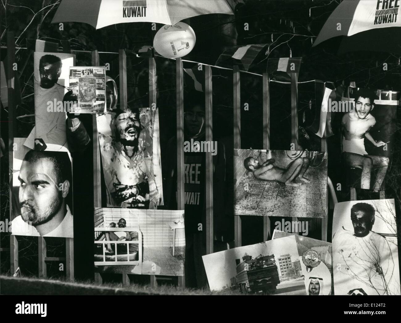 Secretary of state james baker 1991 hi-res stock photography and images ...