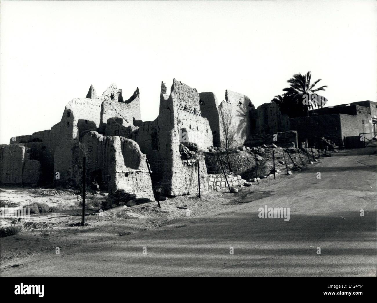 Aug. 26, 1986 - Riyadh - Before the Oil: About twelve miles outside of ...