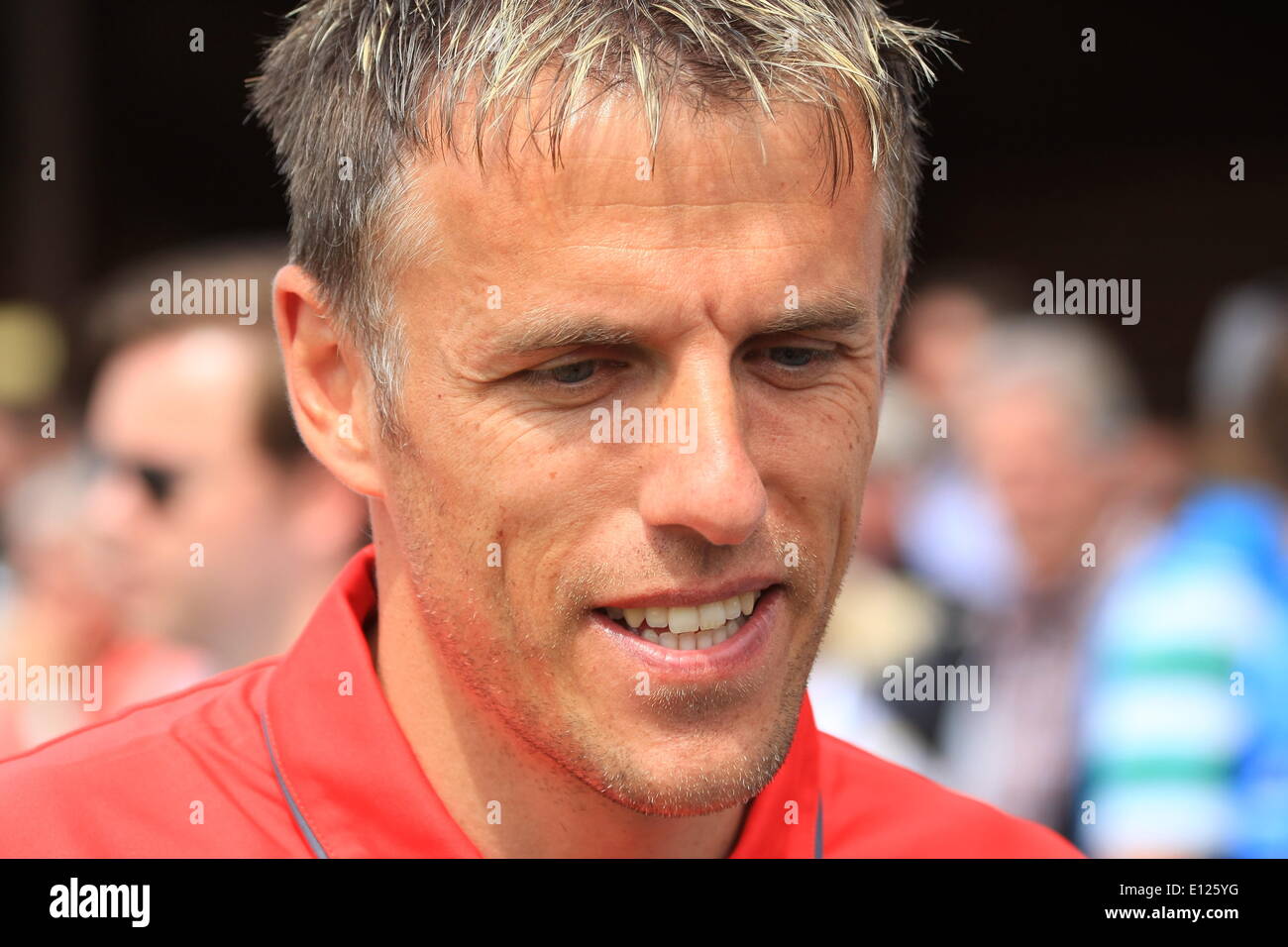 Wentworth, Surrey, UK. 21st May, 2014. Celebrities join the stars of ...
