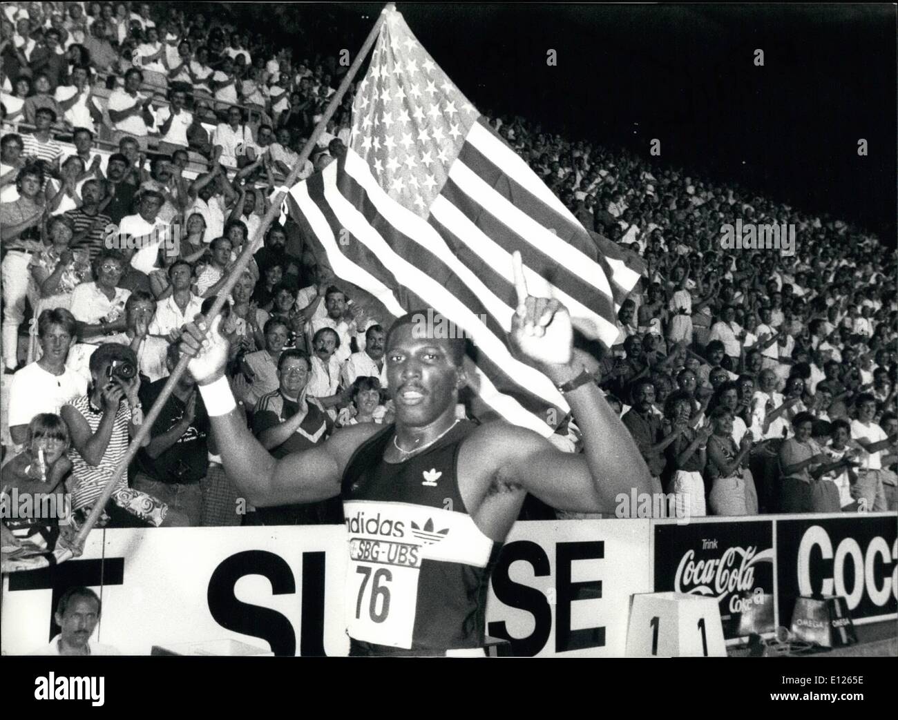 Aug. 08, 1989 - Roger Kingdom Sets New World Record. Roger Kingdom of ...