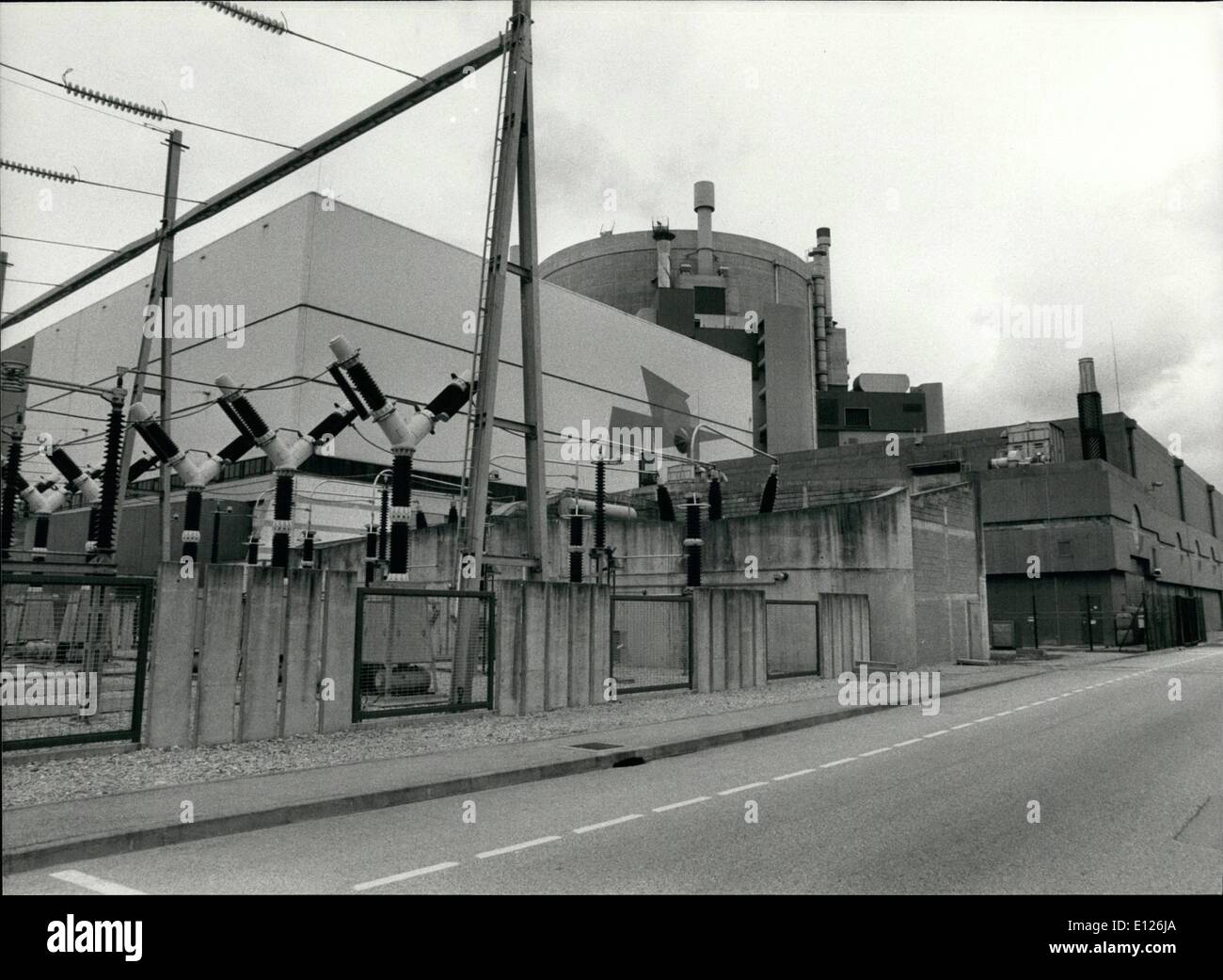 Apr. 04, 1990 - View of the French plutonium-driven nuclear power plant ...