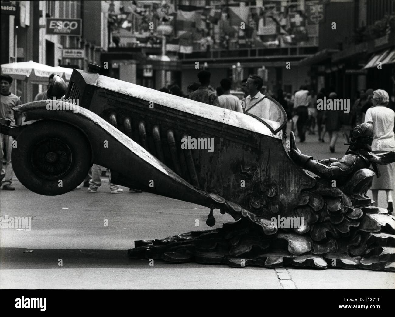 Aug. 08, 1990 - The Smelting Car in the Heart of Zurich: The smelting ...