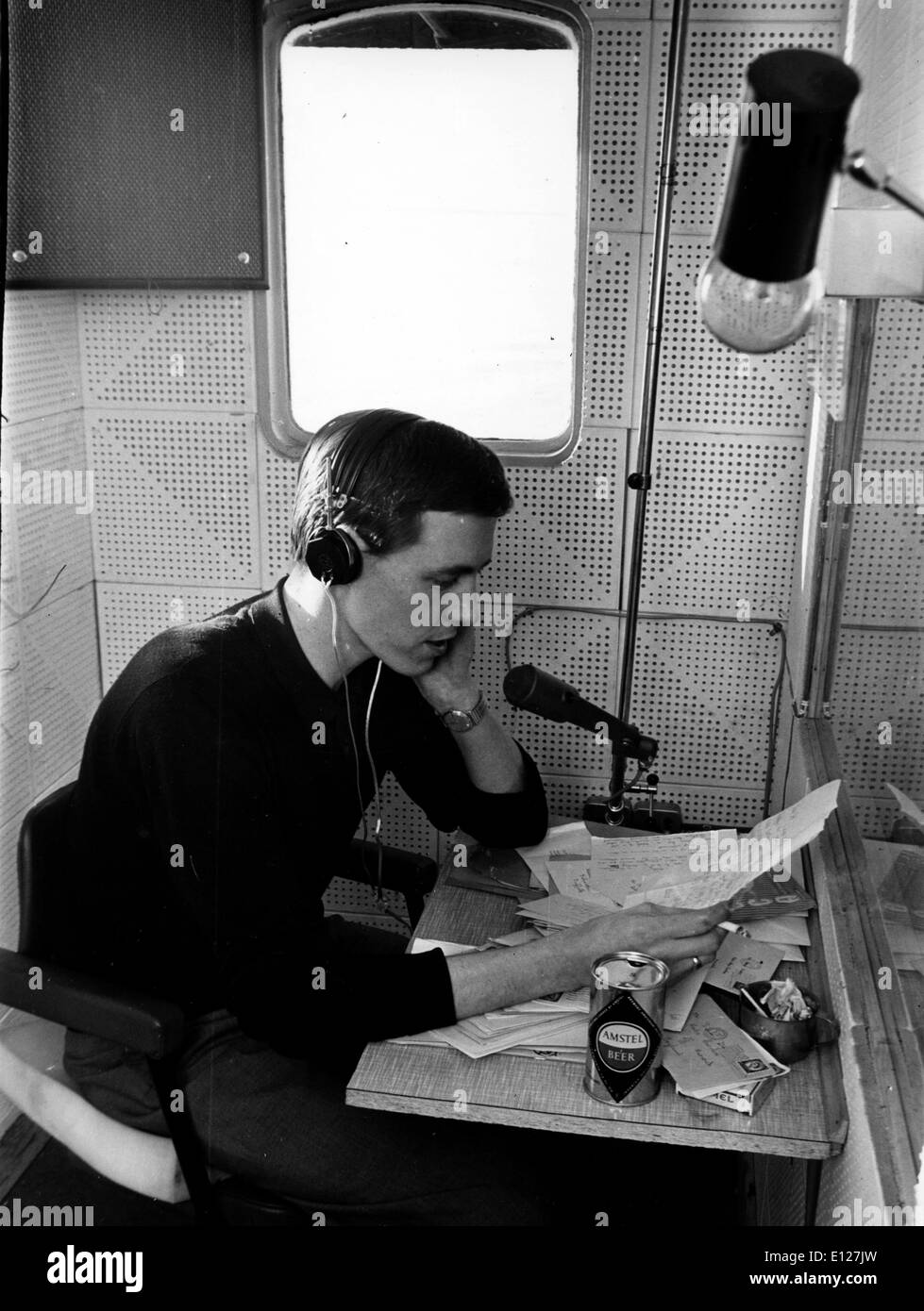 Simon dee hi-res stock photography and images - Alamy