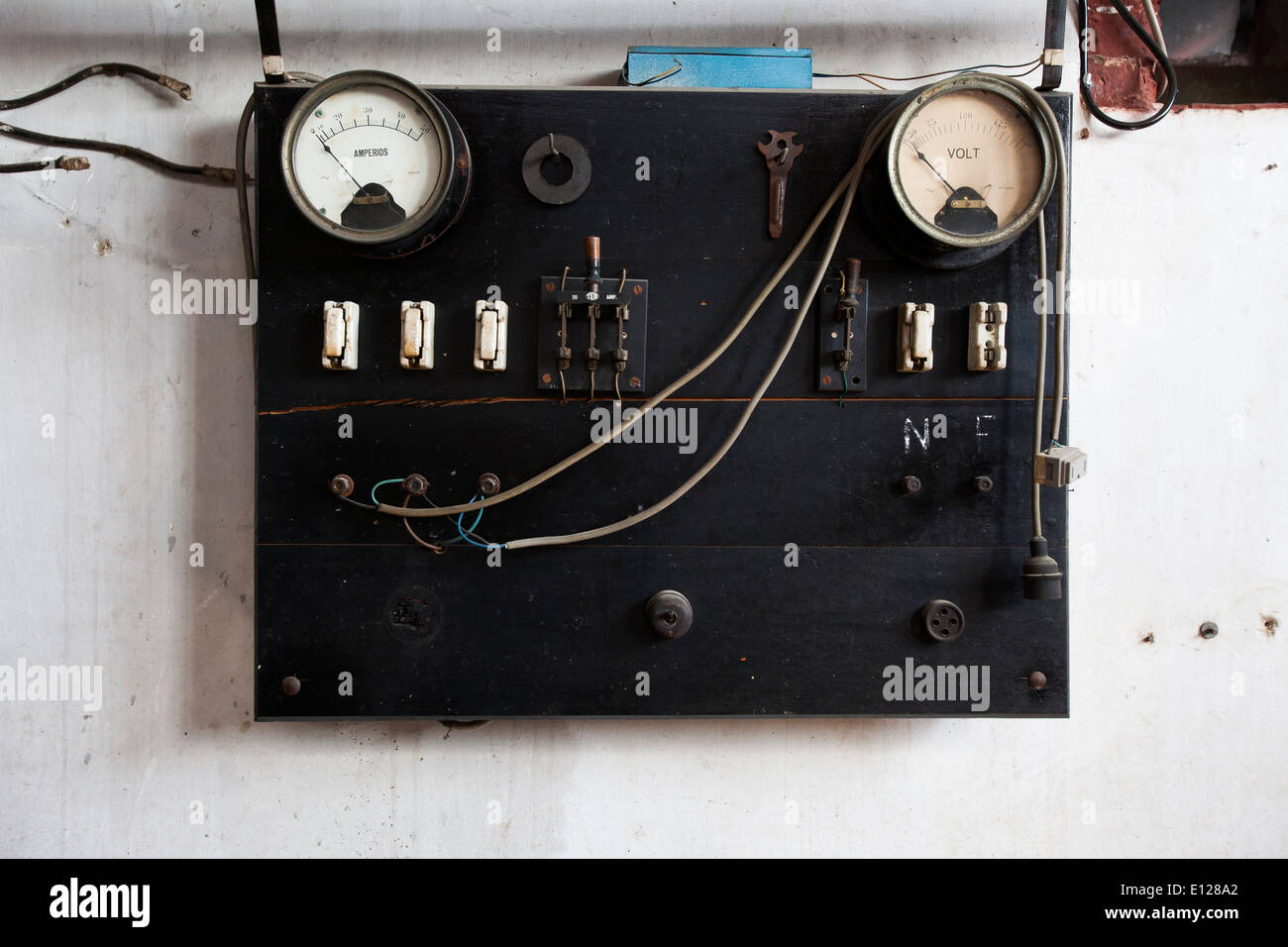 Old electrical panel hi-res stock photography and images - Alamy