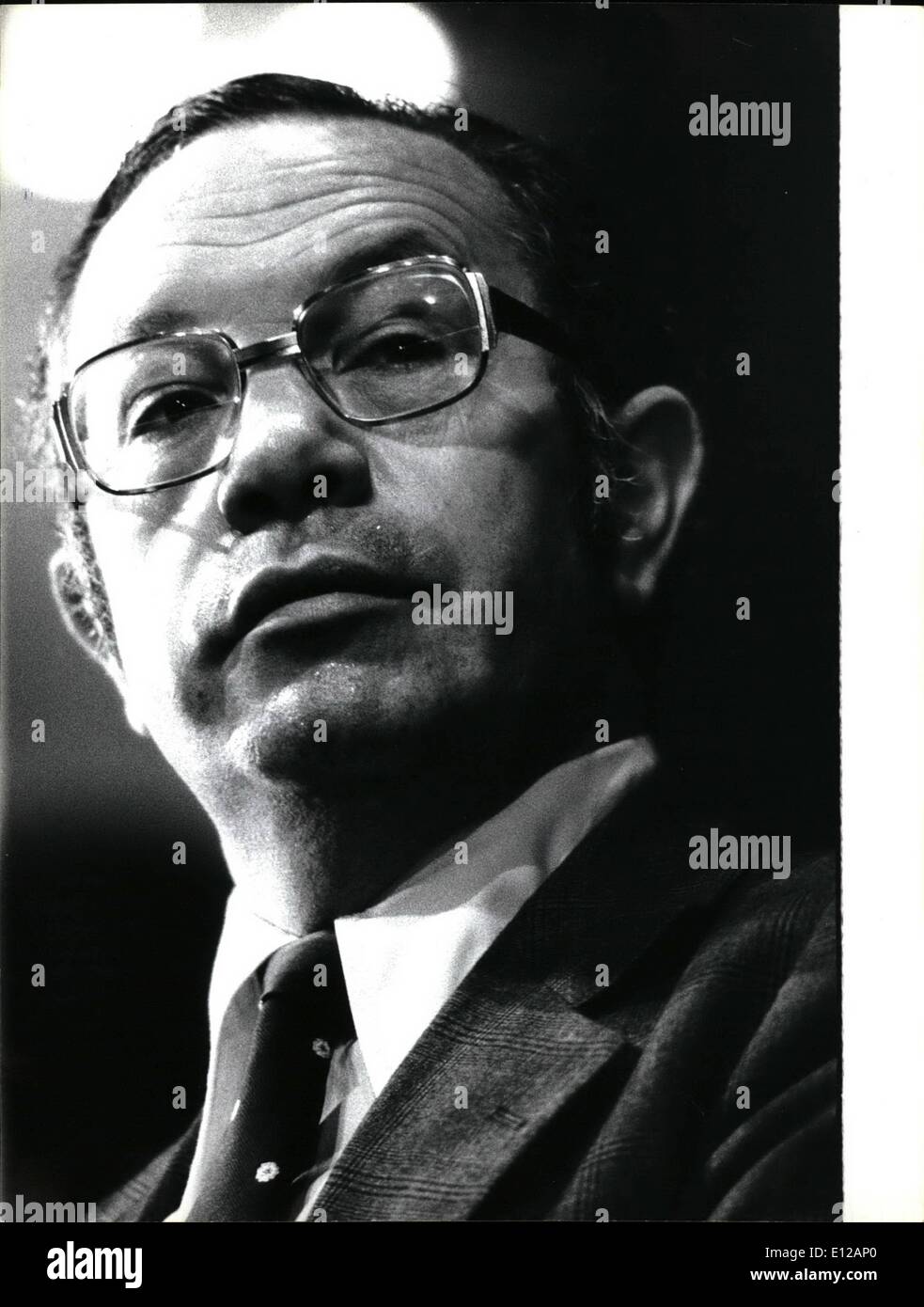 Ducker hi-res stock photography and images - Alamy