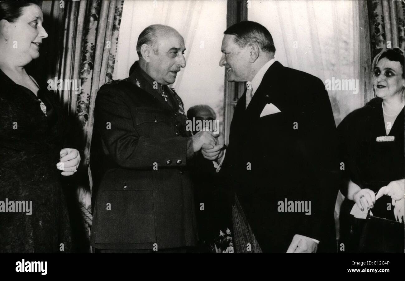 Dec. 12, 2011 - MARSHAL PAPAGOS VISITS THE NEW PRESIDENT OF FRANCE. M ...