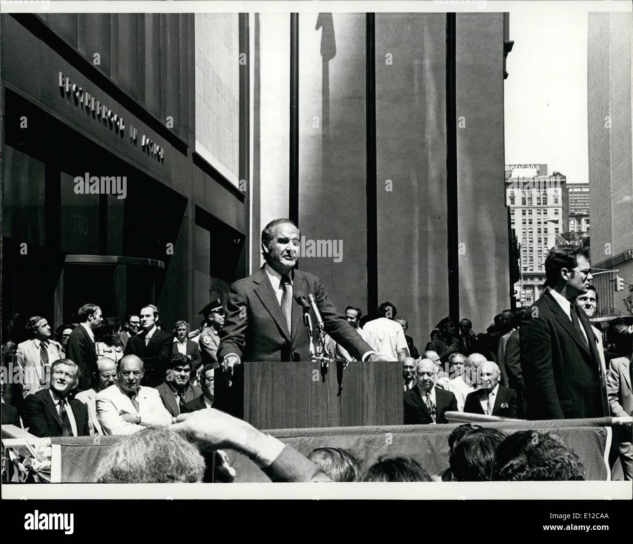 Dec. 16, 2011 - Sen. George McGovern Campaingian NYC Garment Center ...