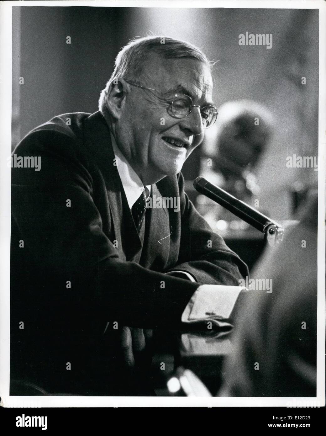 Mr dulles hi-res stock photography and images - Alamy