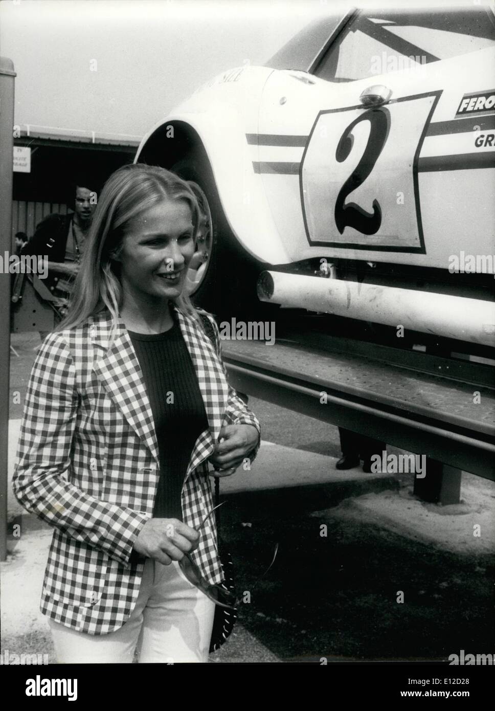 Dec. 19, 2011 - Starring at Le Mans: The First Woman Racing-Driver ...