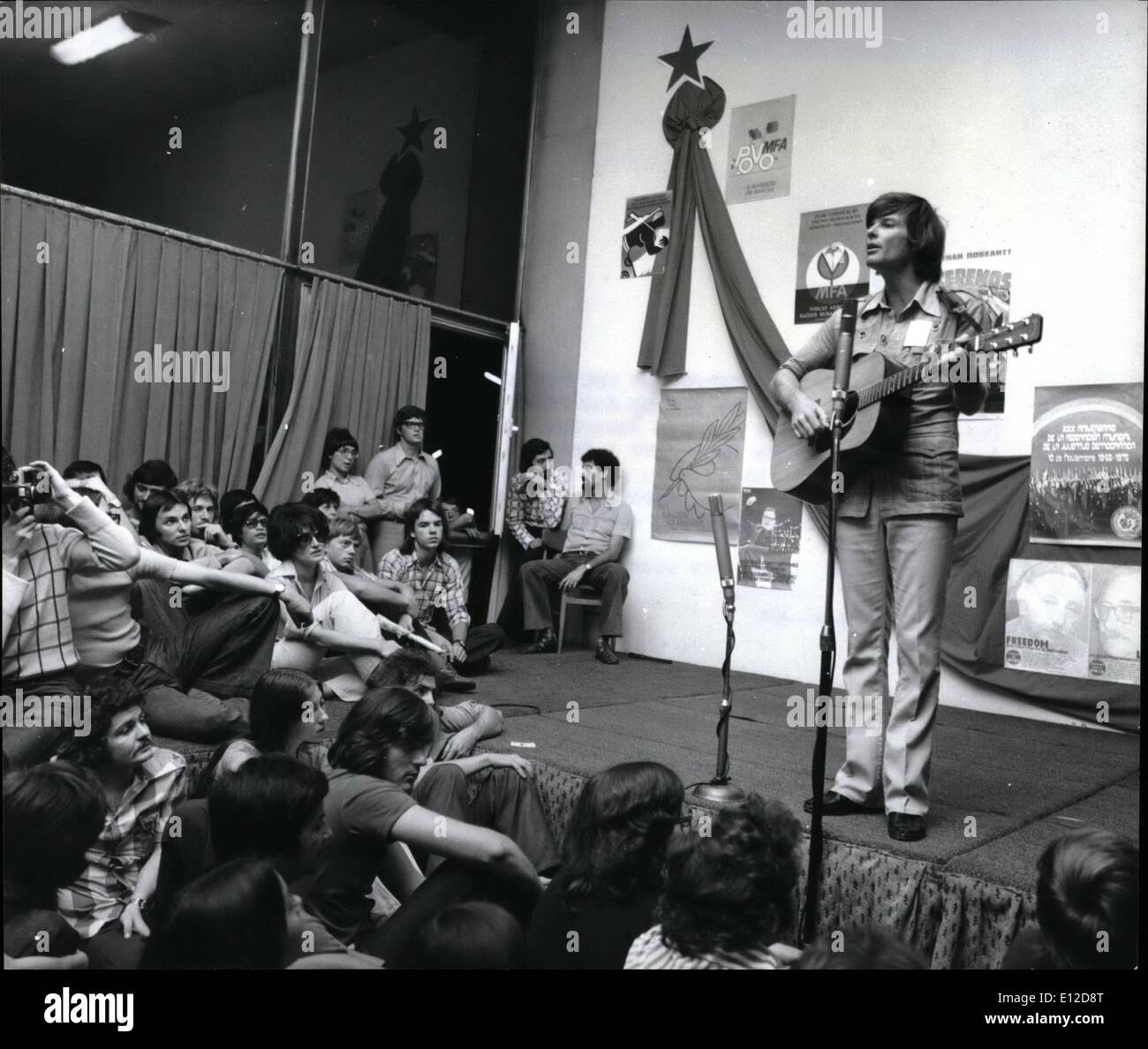 1975 dean reed in budapest budapest hi-res stock photography and images ...