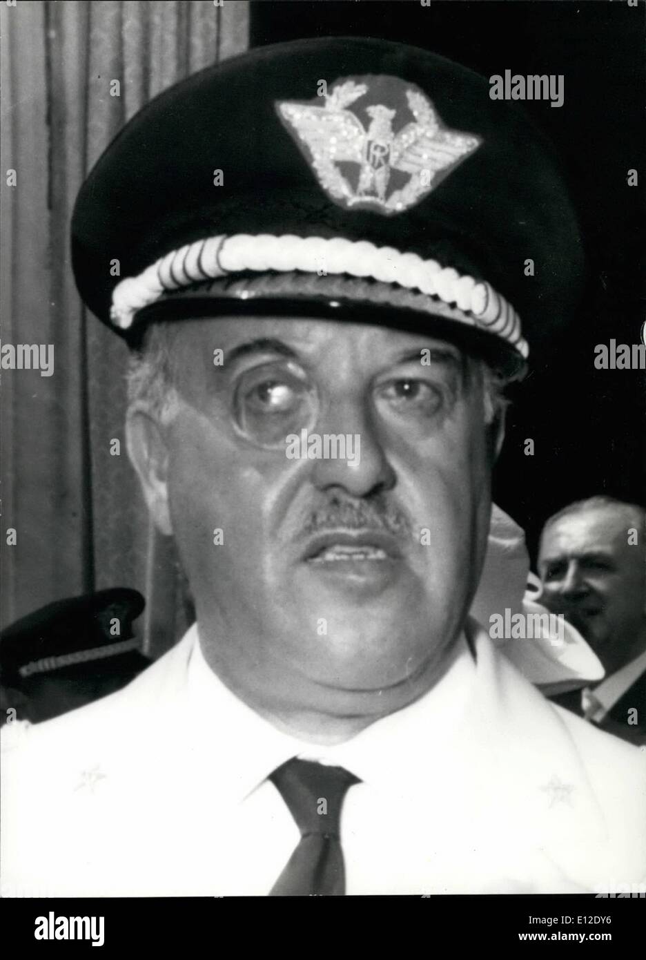 Lt gen hi-res stock photography and images - Alamy