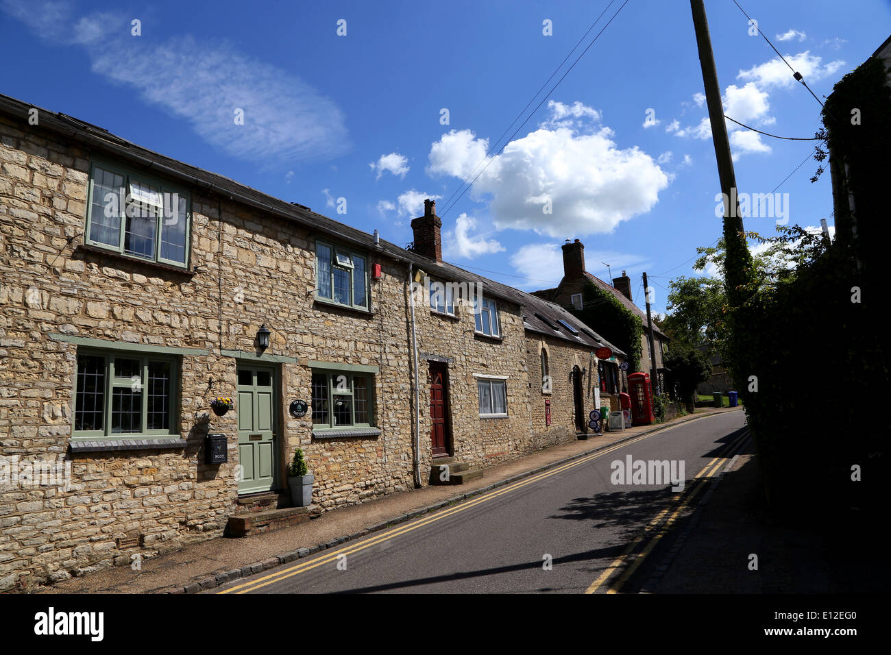 Silverstone village hi-res stock photography and images - Alamy