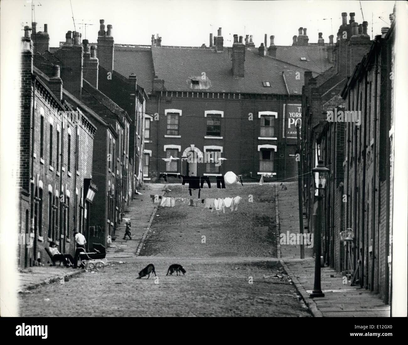 Lower class hi-res stock photography and images - Alamy