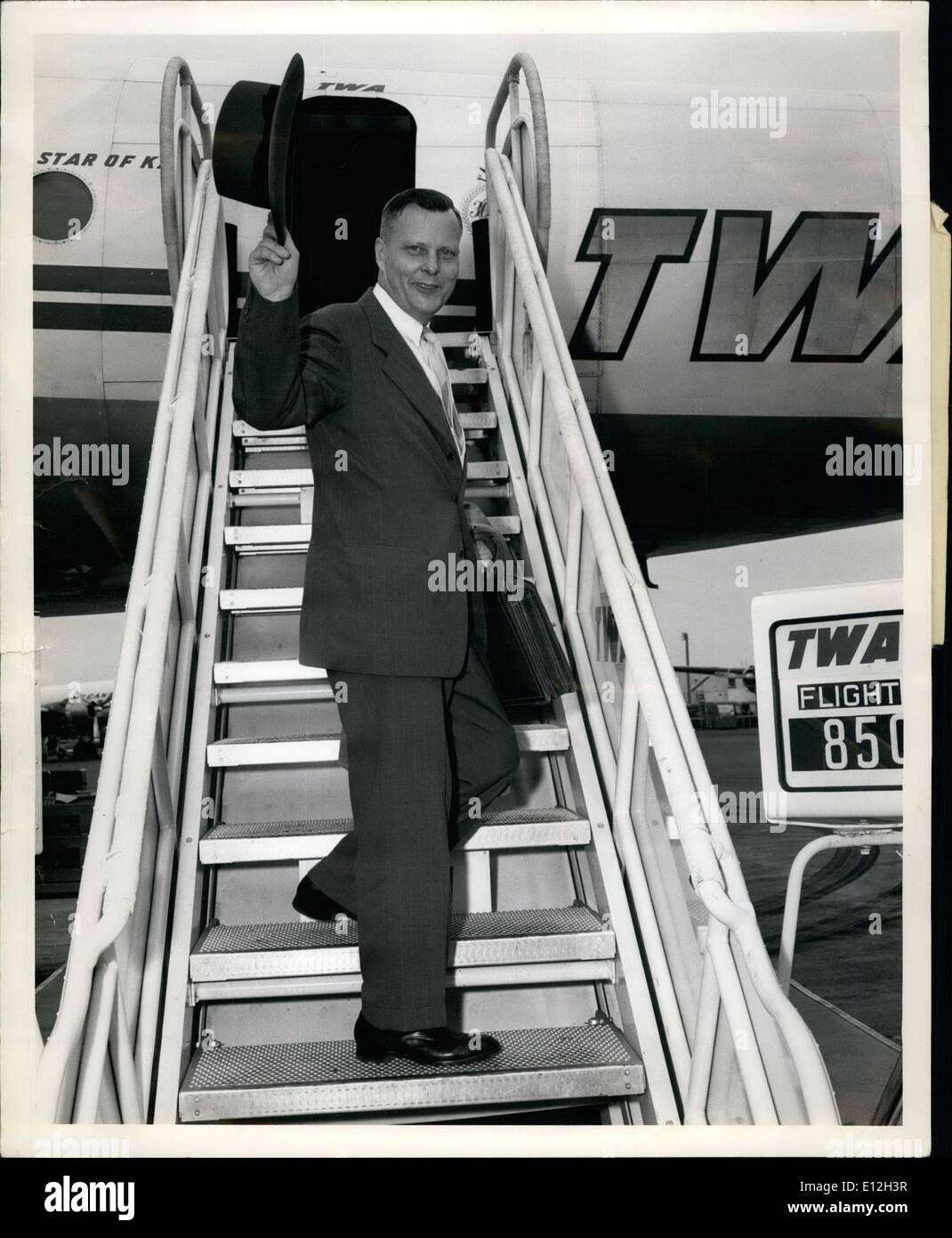 Twa constellation hi-res stock photography and images - Alamy