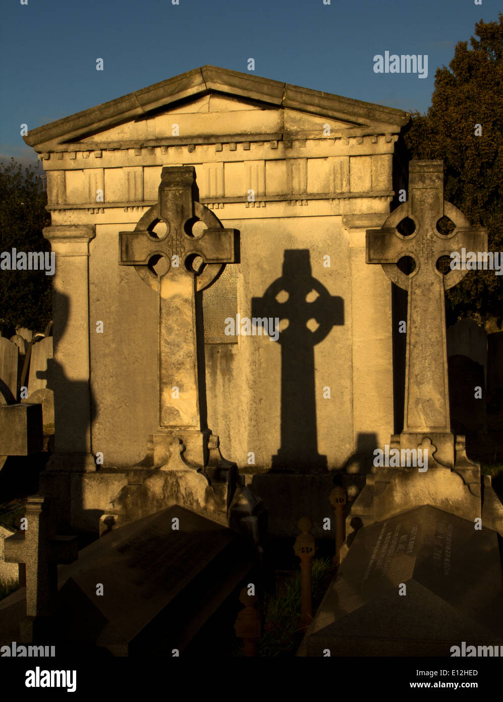 Two grave stones hi-res stock photography and images - Alamy